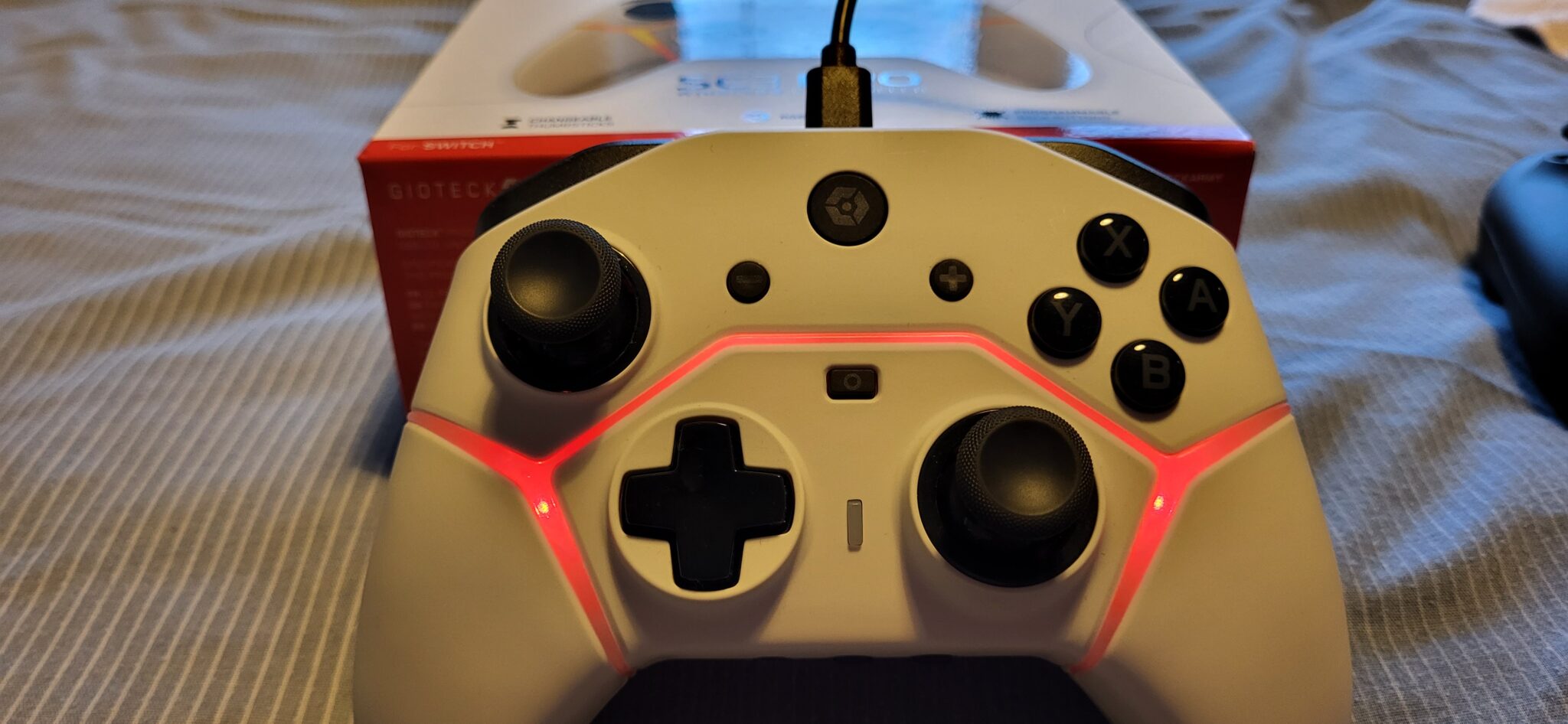 GIOTECK SC3 Pro Wireless Controller Review - Rapid Reviews UK